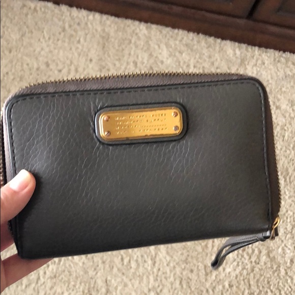 Marc By Marc Jacobs | Accessories | Marc Jacobs Zip Wallet | Poshmark